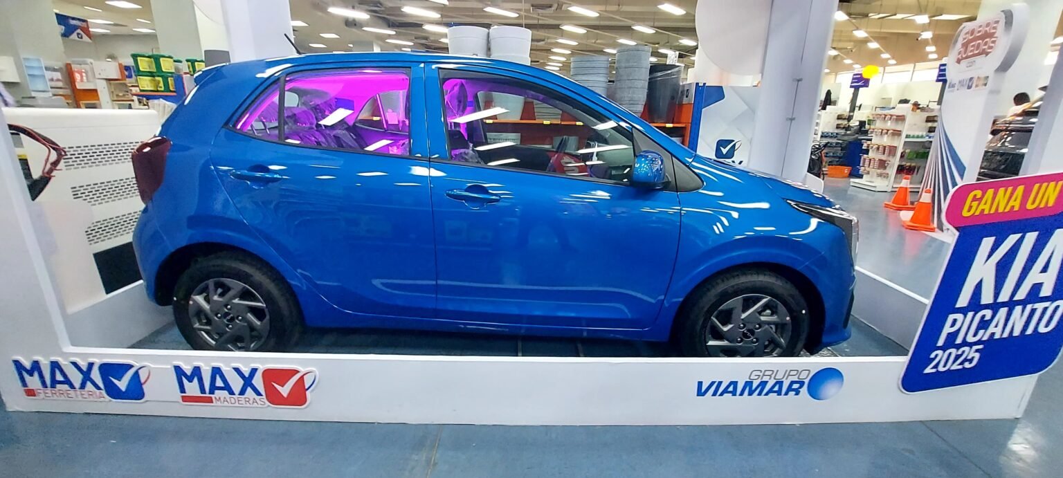 Max Ferretería rifa una yipeta entre sus clientes - El Veridico RD